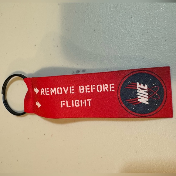Nike | Accessories | Nike Galaxy Foamposite Hang Tag Jordan Retro 4 New ...